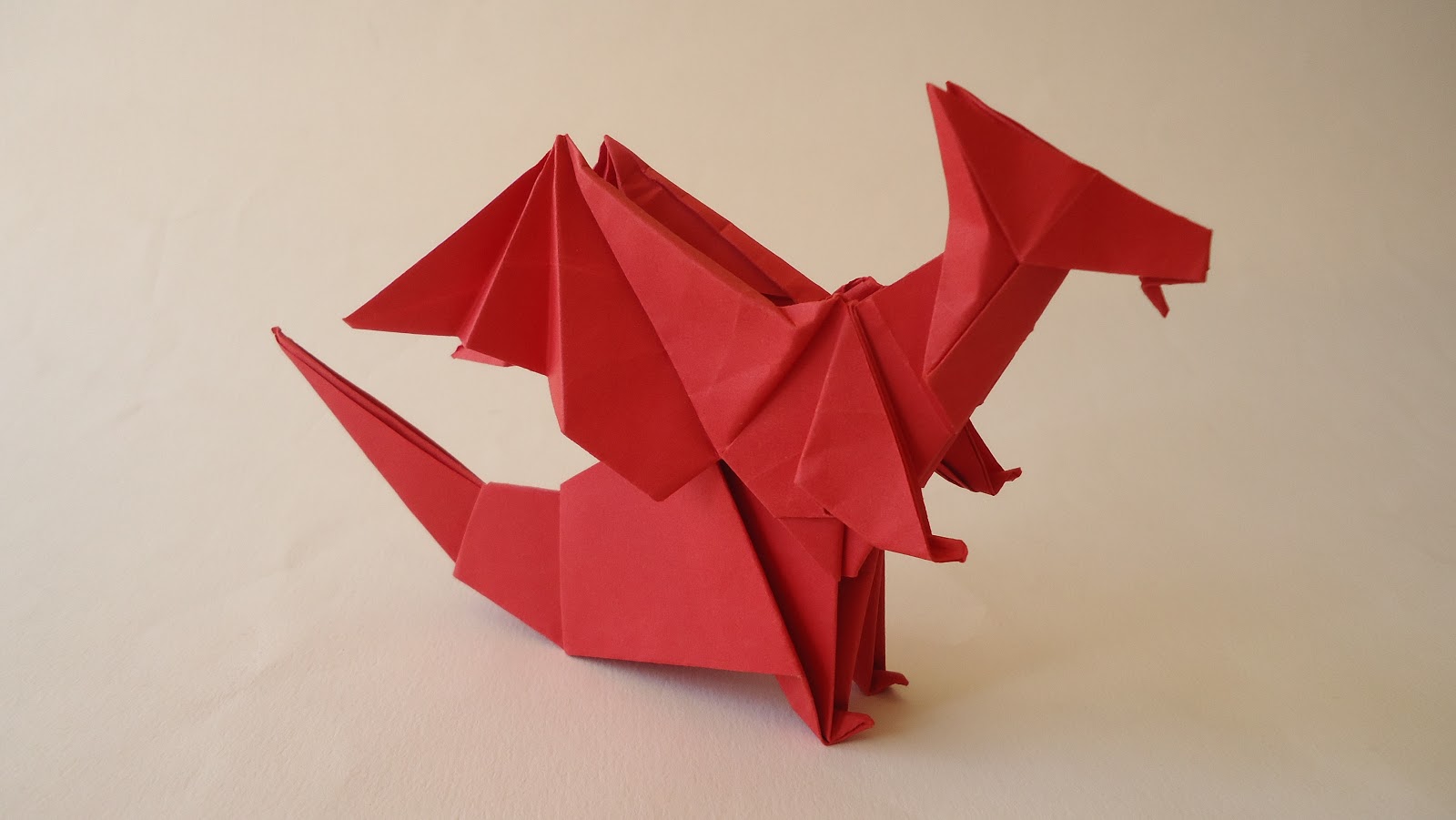 ORIGAMITECA blog: Un clásico del Origami contemporáneo.