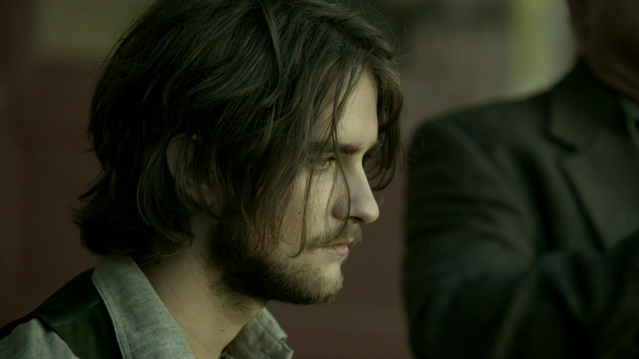 ausCAPS: Landon Liboiron shirtless in Hemlock Grove 2-01 "Blood Pressure"