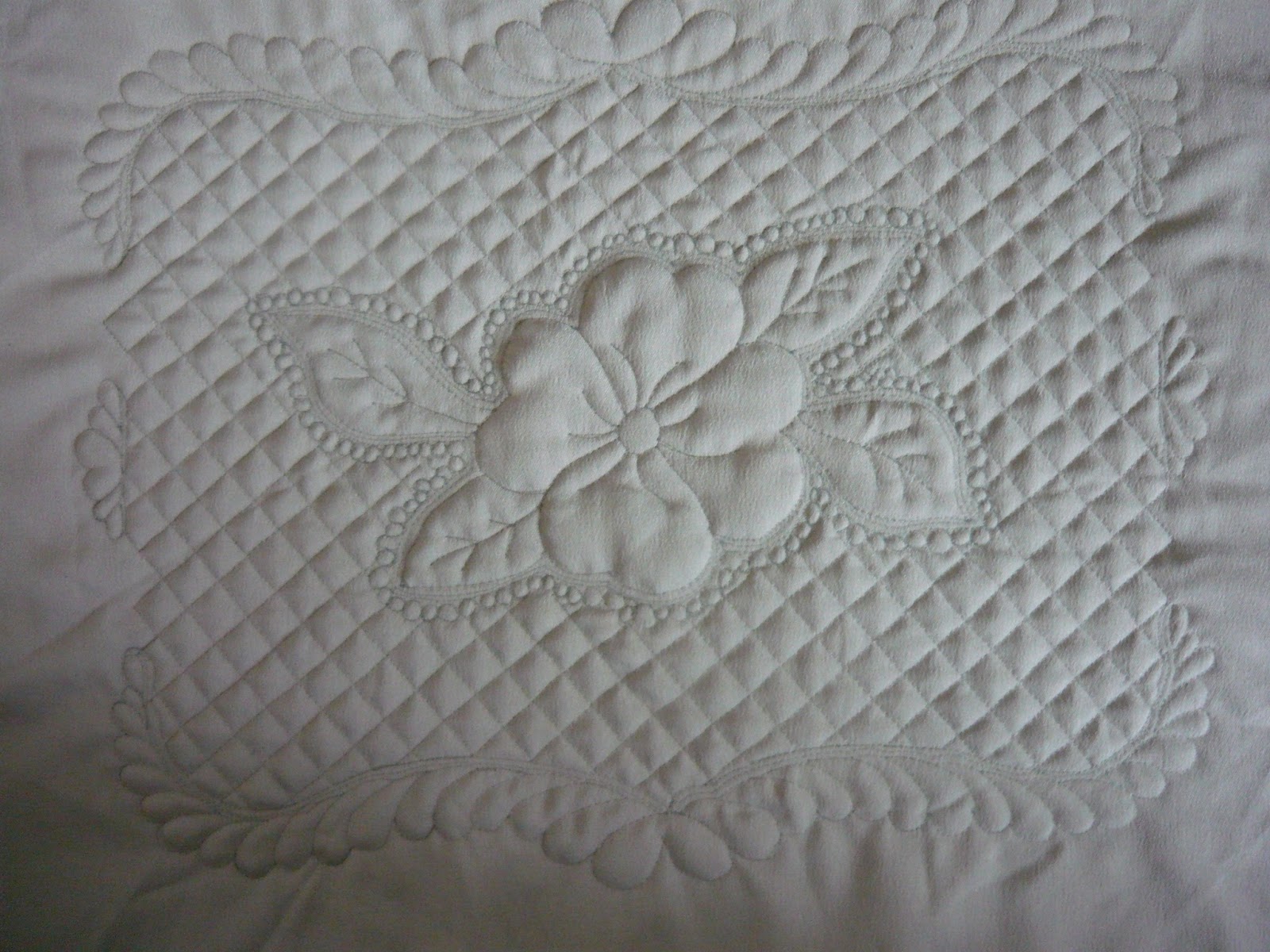 stitchingfarmgirl: Trapunto!!