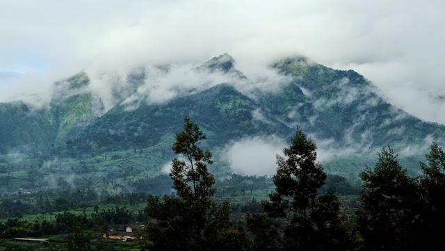 Gunung Merapi: The Most Active Volcano in Indonesia and the Adventure ...