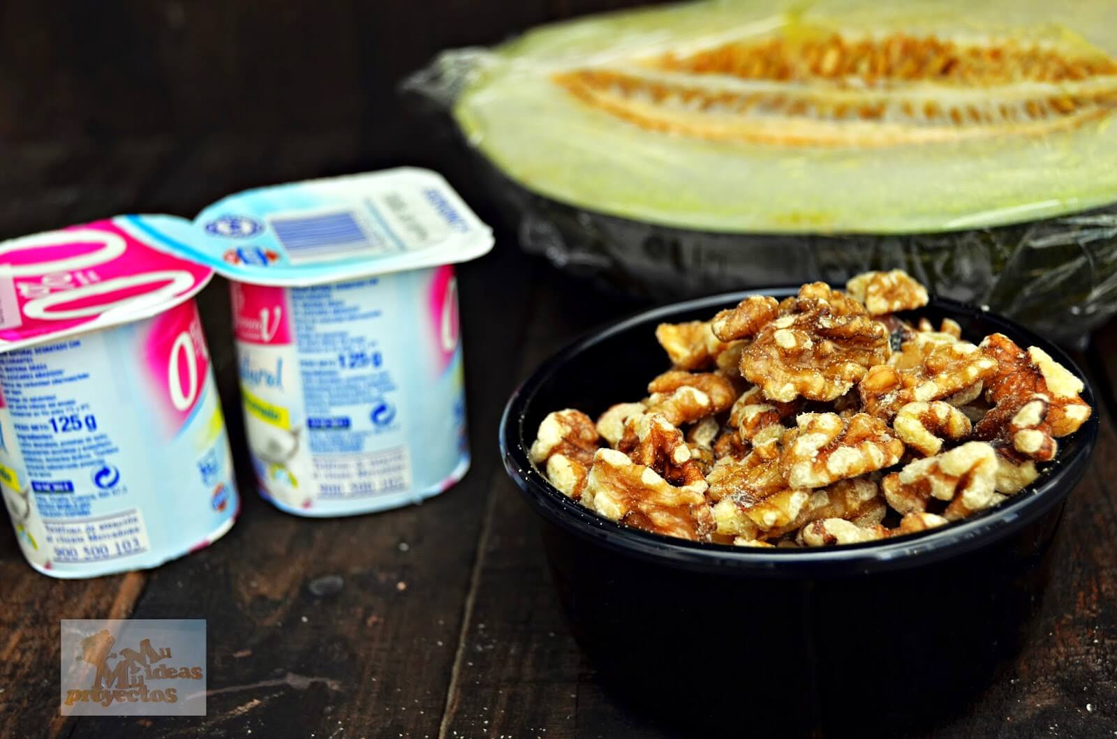 COPA DE MELÓN CON YOGUR LIGHT Y NUECES DE CALIFORNIA - Mil ideas, mil ...