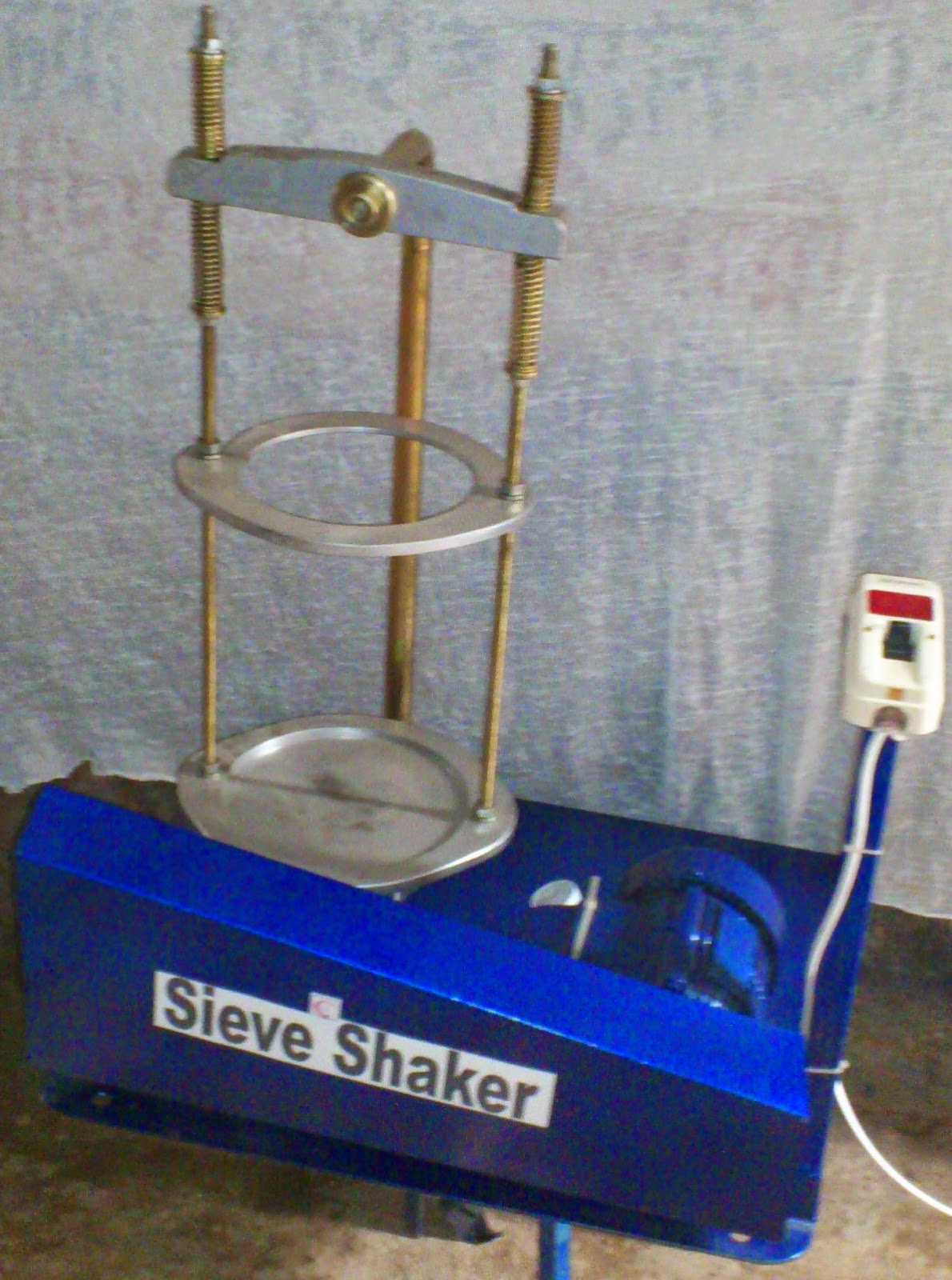Sieve analysis of fine and coarse aggregate - Civil Engineering Laboratory