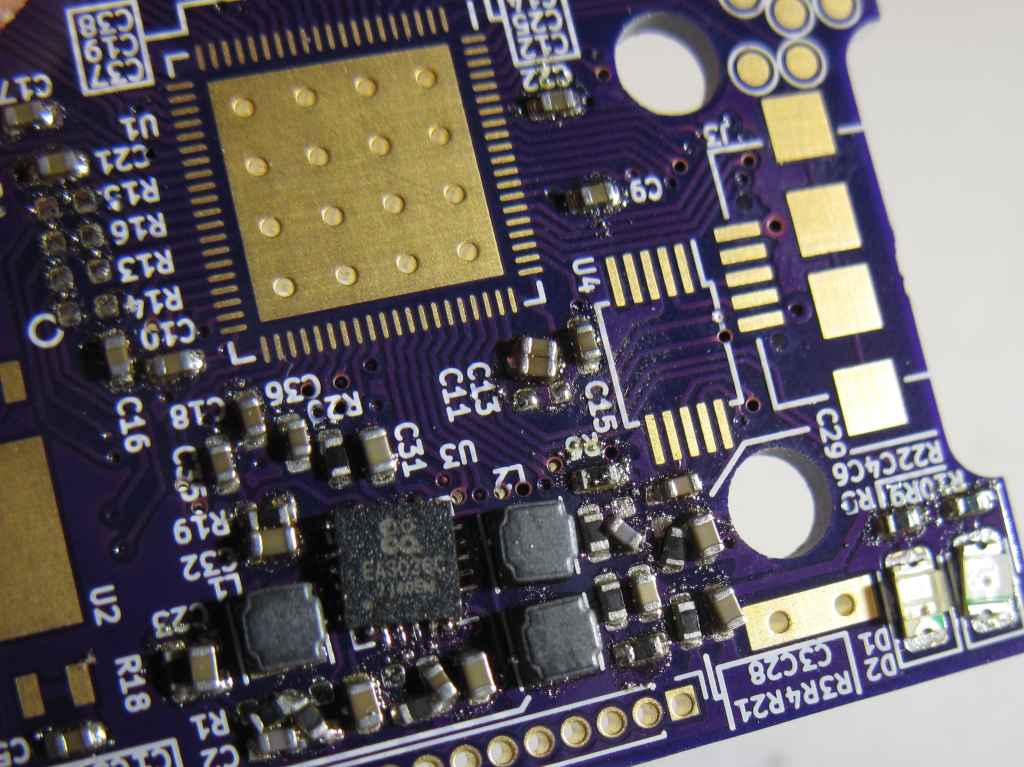 Willy Tarreau's stuff: Breadbee: Build your own single board computer