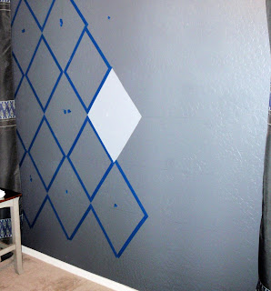Doodle All Day: How to paint Diamonds on the Wall