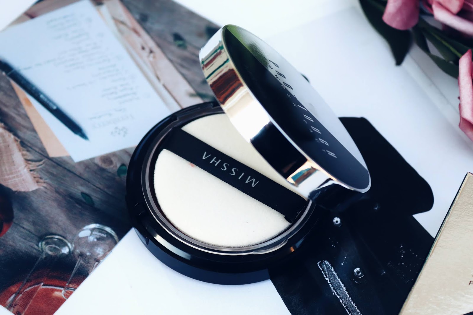 [Review] MISSHA Pro-Touch Powder Pact SPF25 PA | Beauty & Dewdrop Blog