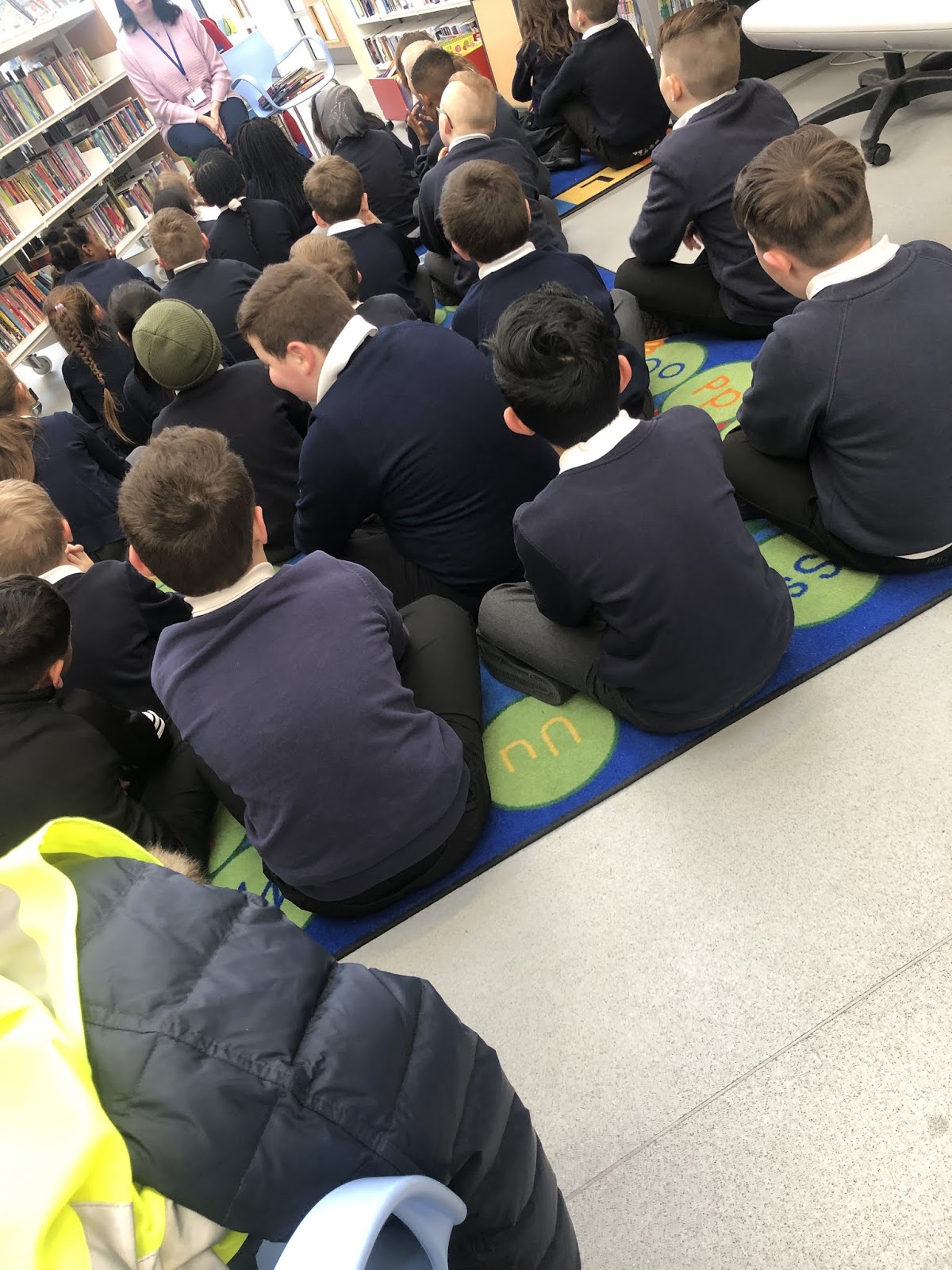 Year 3 - Library trip :: Hilldene Primary School News