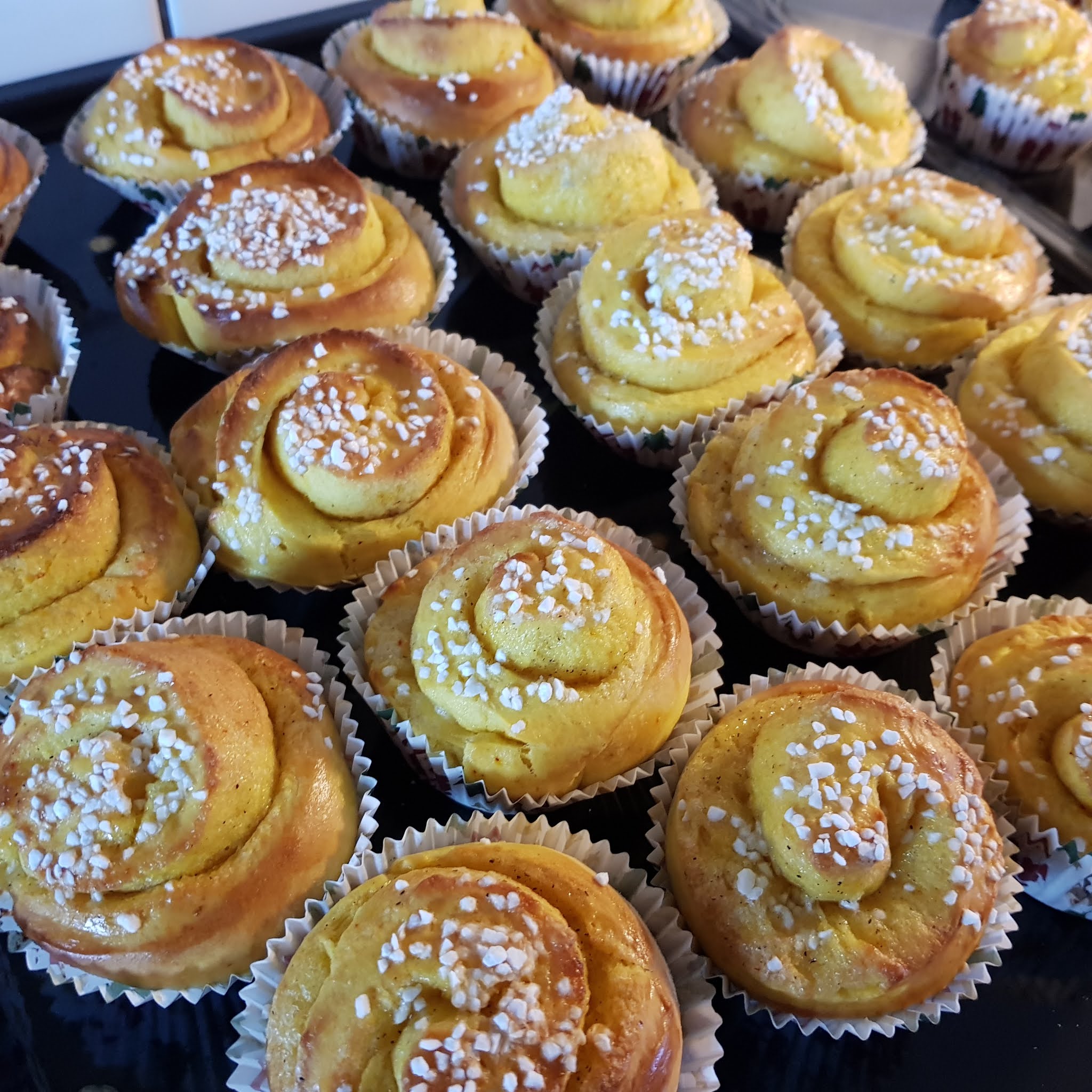JUL I NORR: Saffransbullar med vanilj