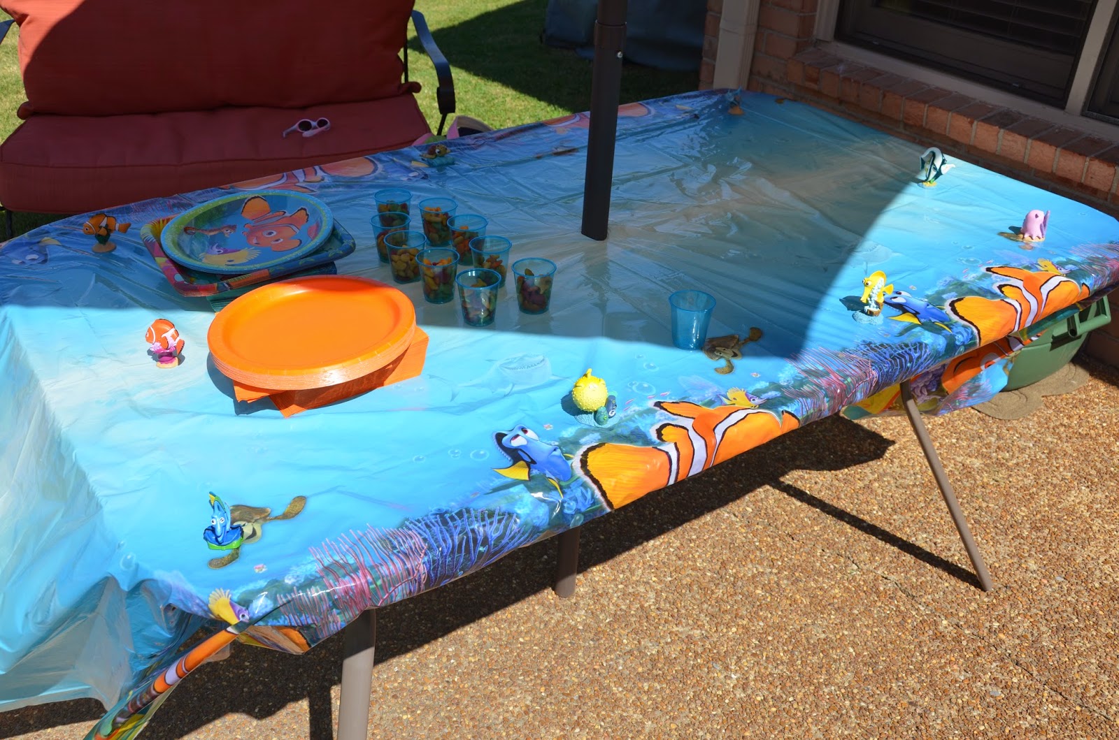 Crafts of the Phoenix: Craft Flashback - Finding Nemo Birthday Party