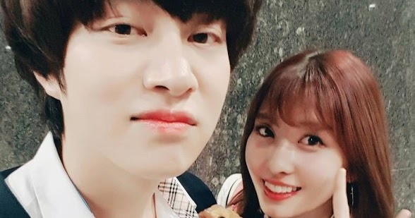 Dating rumors circulate around Kim Heechul and Momo once again