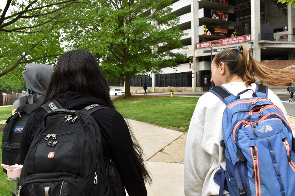 Merrill College-Photojournalism: Assignment 12, Savinelli