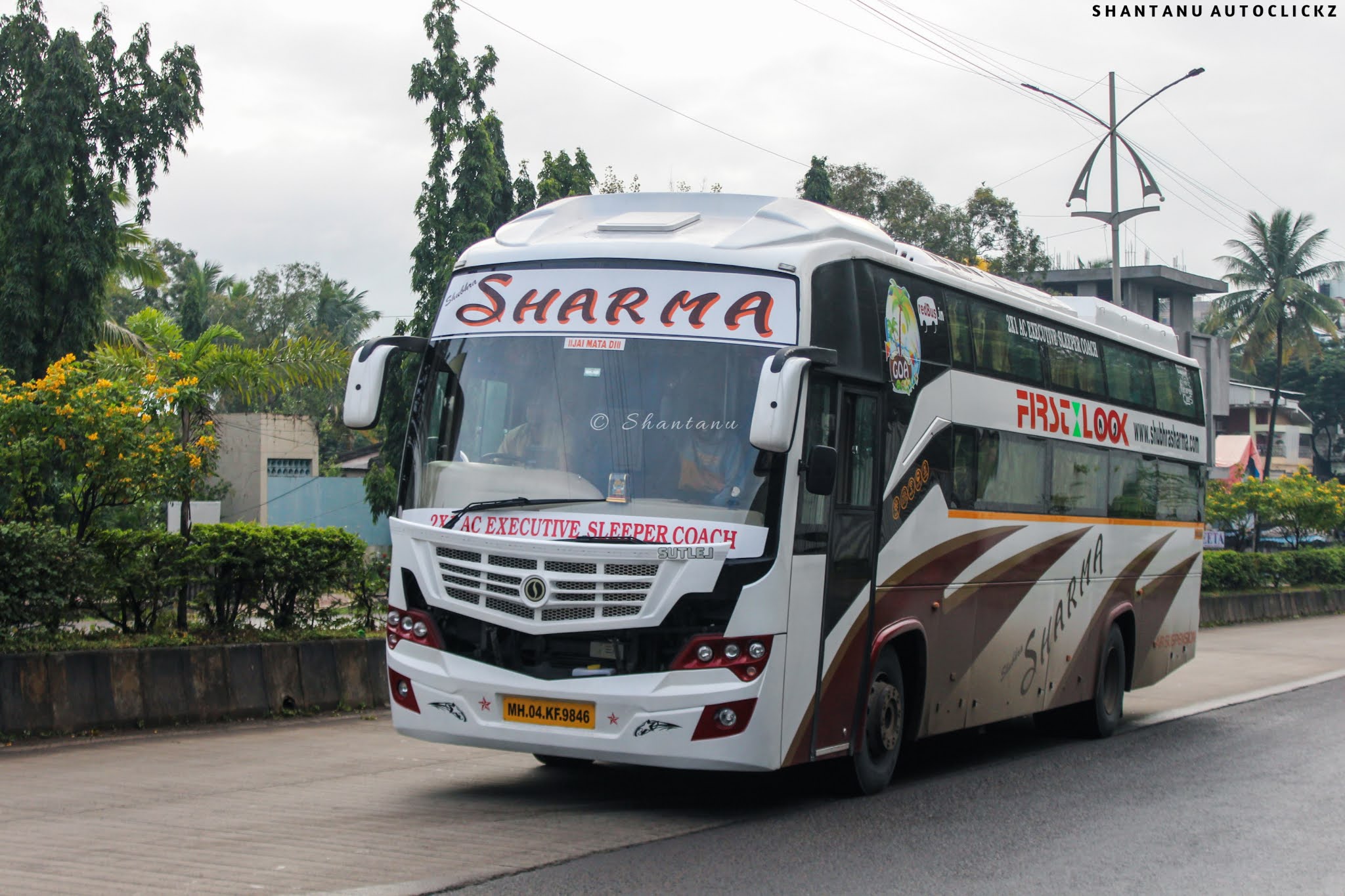 Shantanu Autoclickz: Brand new Shubhra Sharma Travels Ashok Leyland BS ...