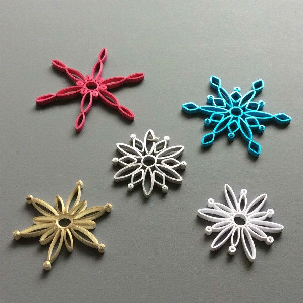 How to: Make a Modern Quilled Snowflake Ornament