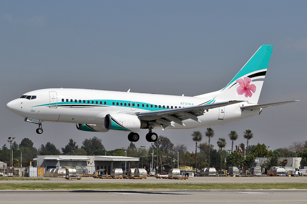 Aero Pacific Flightlines: Kaiser Air Boeing 737-7BX (30740/776) N737KA ...