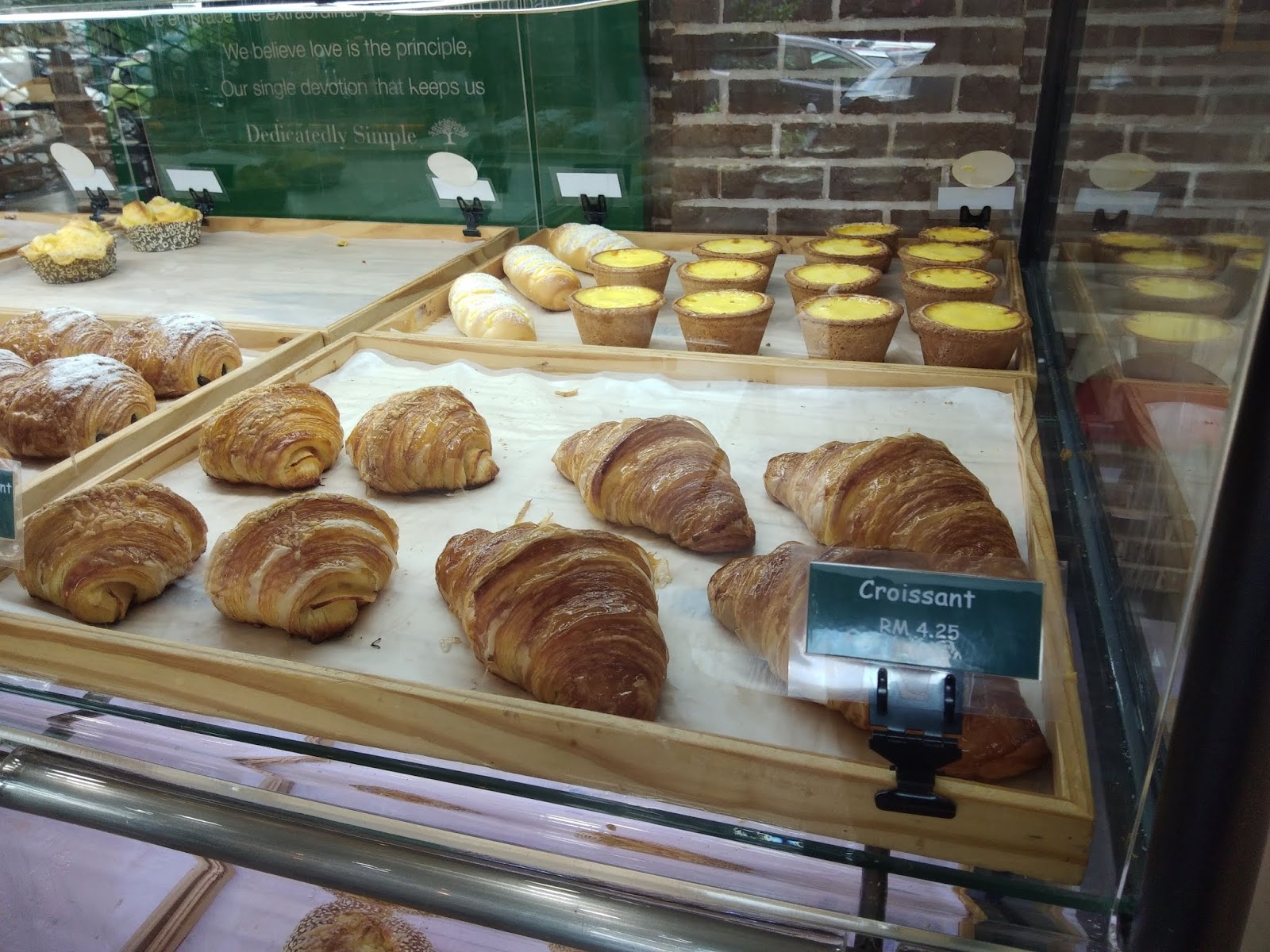 Menikmati Hidangan Roti, Kek Dan Pastri Segar Di Barcook Bakery ...