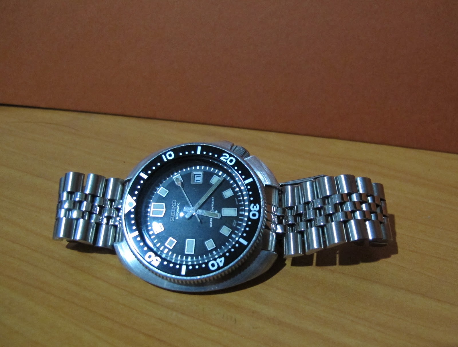 watchopenia: Seiko diver 6105-8009