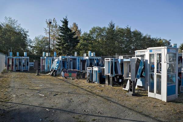 99 WOW: Machines Graveyards From Satellites Down to Mobilesمقابر الآلات ...