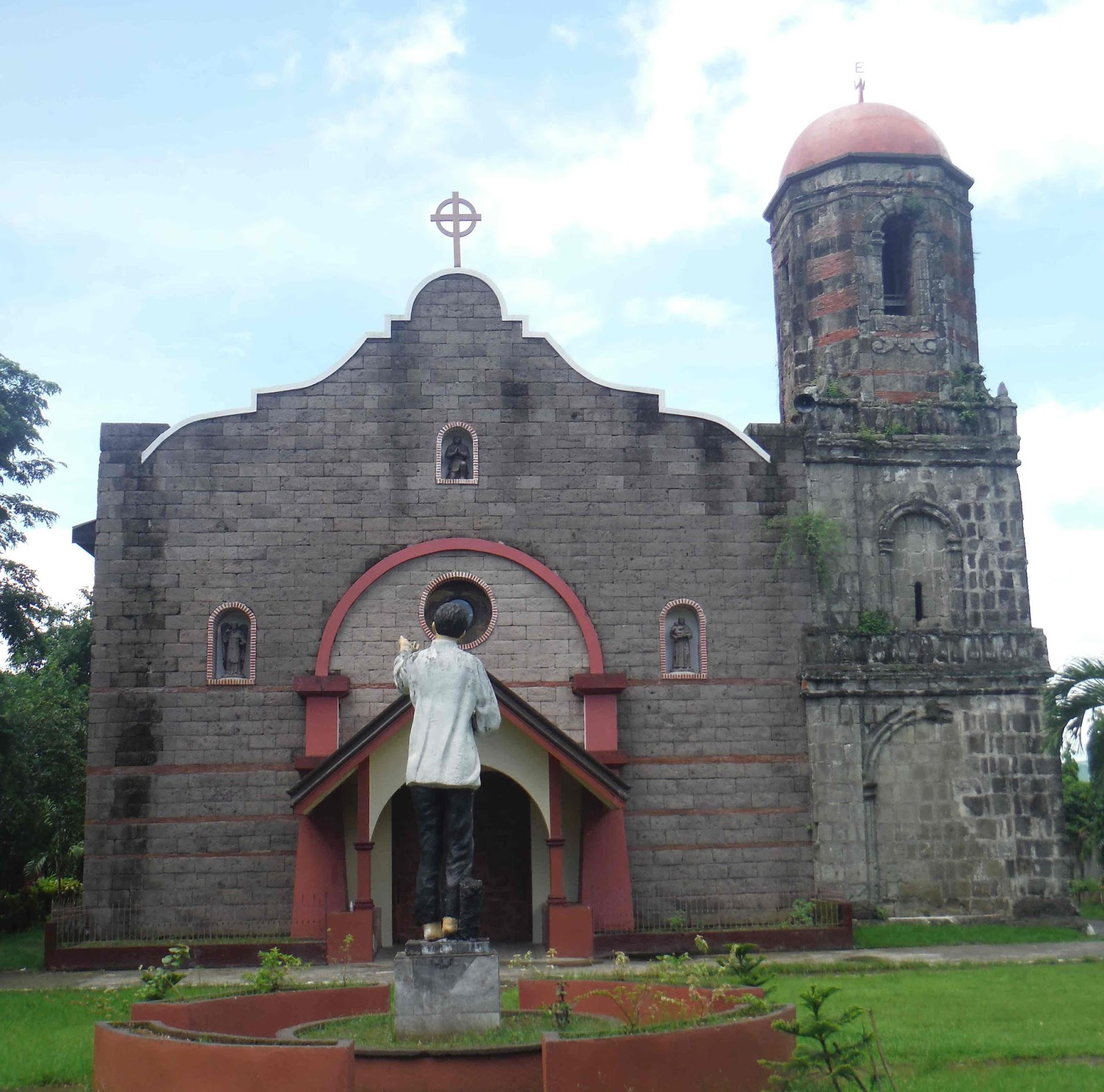 TRAVEL THE PHILIPPINES by Mr P Bee: Mabitac, Laguna - The Amazing View