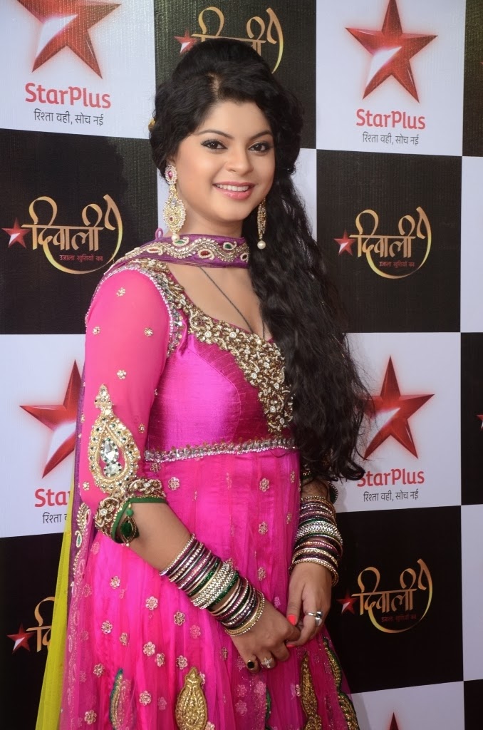 Enjoy the joyous festival of Diwali with STAR Parivaar - Mumbai Masalaa