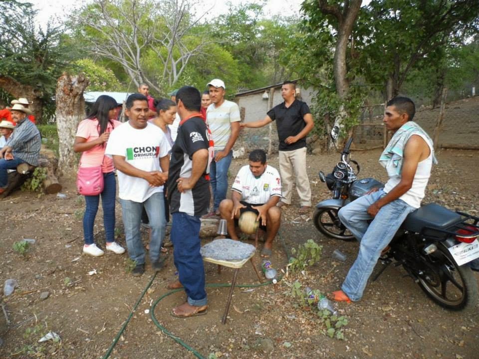 Nereo Santibáñez en El Rodeo, Michoacán municipio de Tiquicheo ...