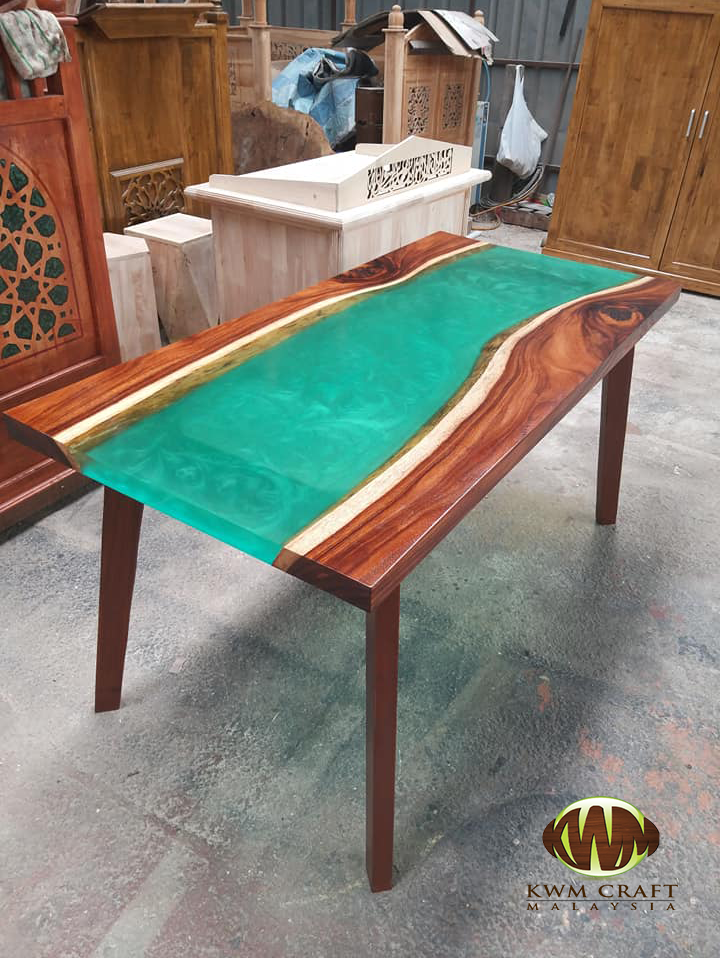 Kayu Warisan Malaysia: Meja Epoxy Sedia untuk Dipinang!!