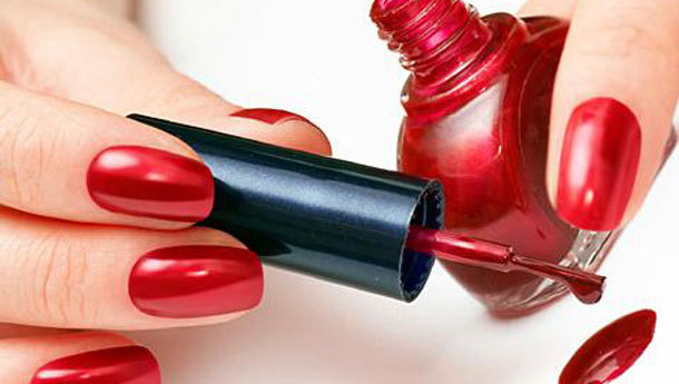 "Holes" by Sachar: Toxic nail polish