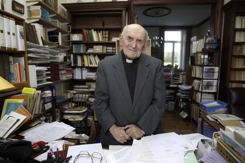 Padre Telmo José Amaral de Figueiredo: ''O homem é religioso desde o ...