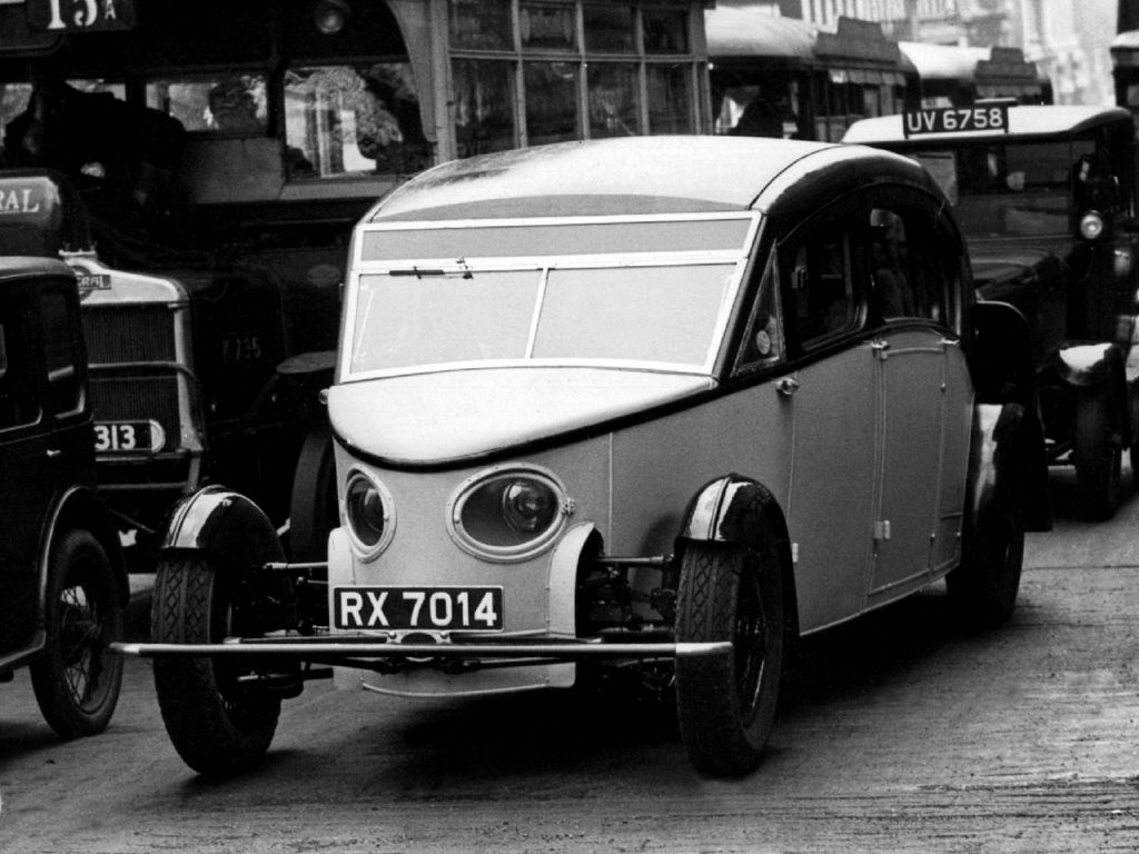 Strangers' Journey: 1930: Real Streamliner