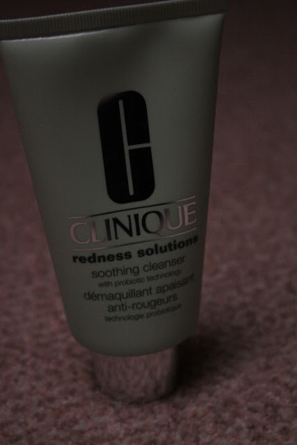 Ceri: REVIEW: Clinique Redness Solutions Cleansing Kit