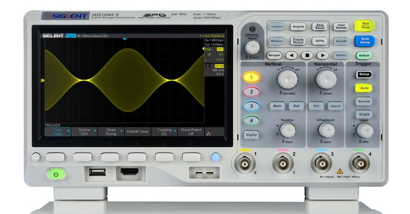 Digital Osiloskop Siglent | Sandal dan Sepatu