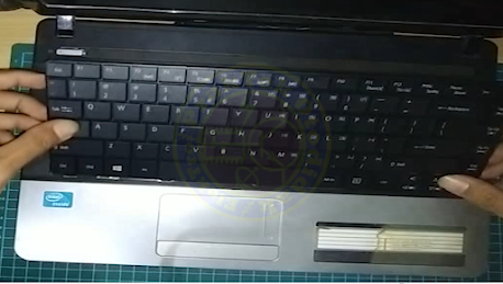 cara bongkar pasang keyboard laptop - Praktek Otodidak