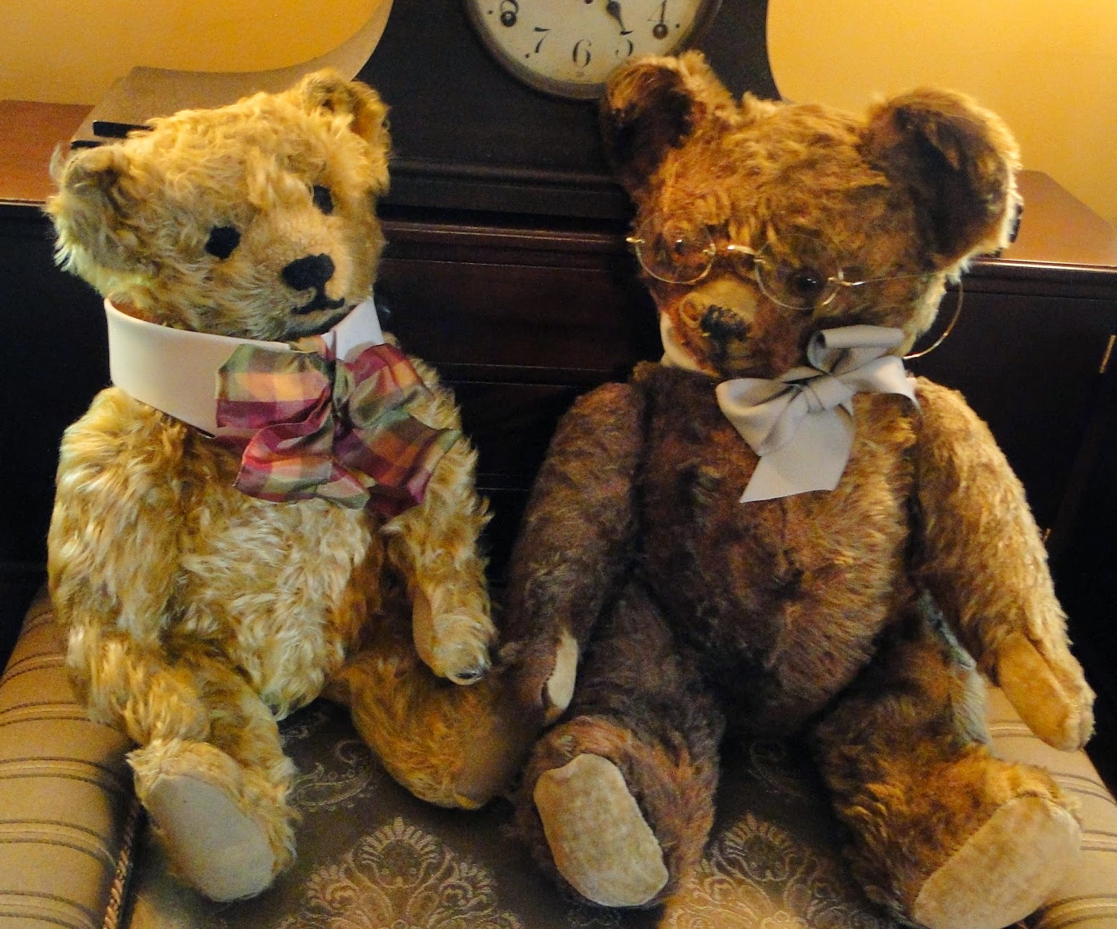 Victorian Parlor II: Tea is for Teddy Bear!