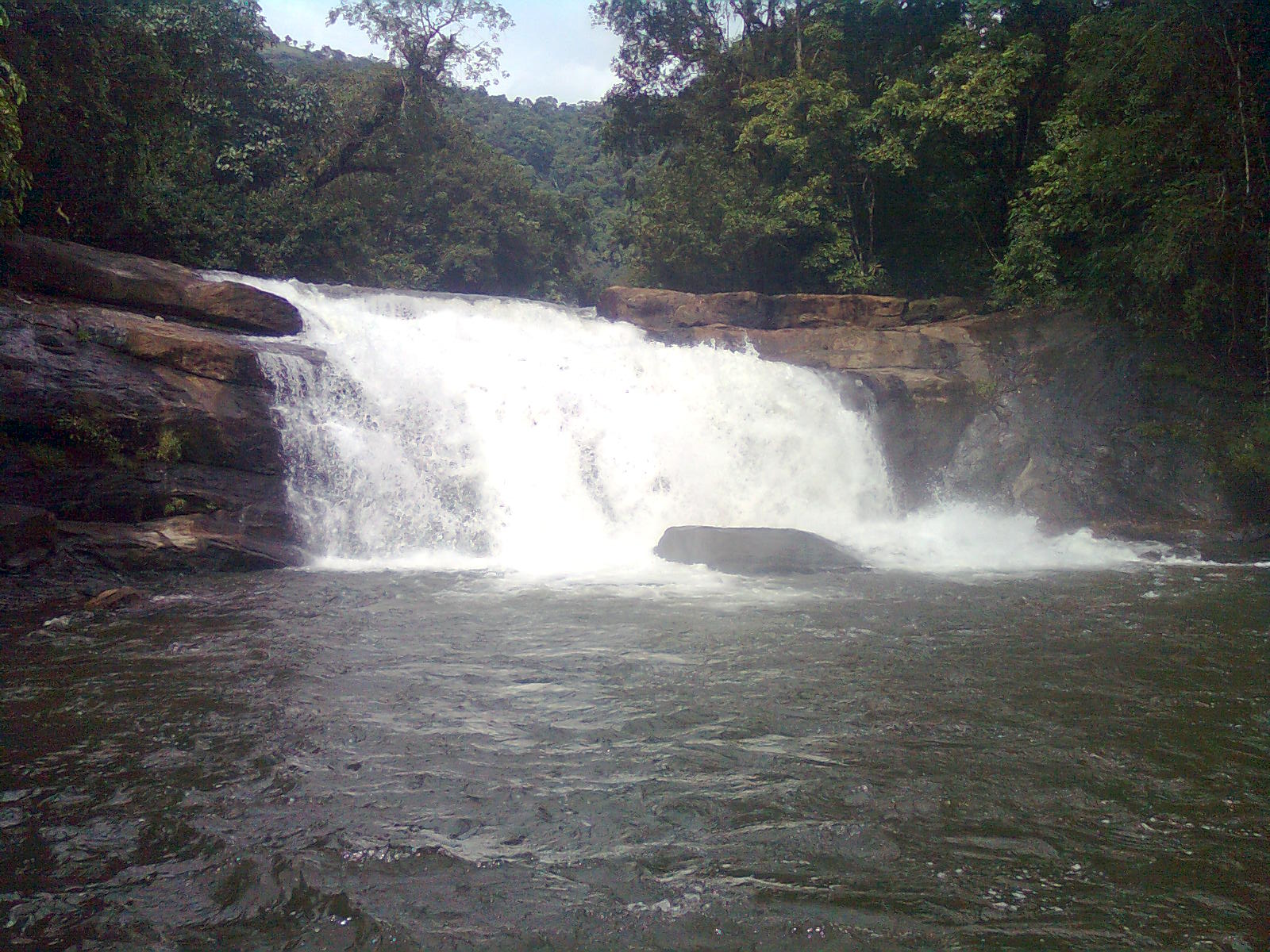 Travel spots: Thommankuthu Waterfalls