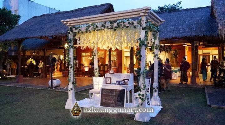 Dekorasi Photo Booth - IRIS PhotoBooth Jasa Photo Booth Souvenir ...