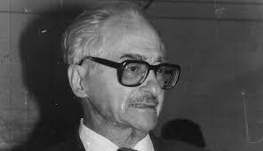 RÉGULO BURELLI RIVAS***