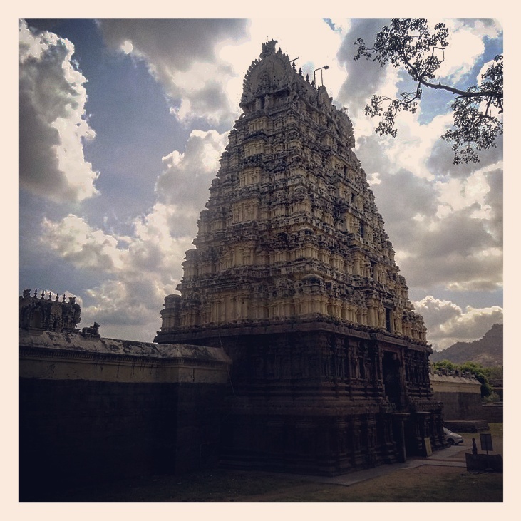 ashokism...: Jalakandeswarar temple at Vellore Fort