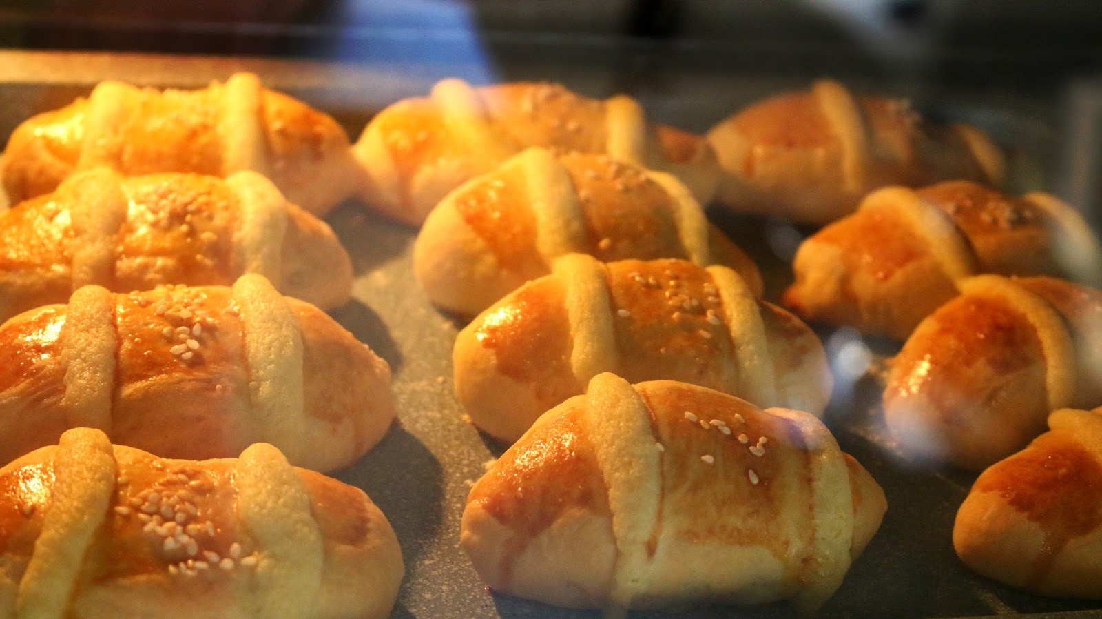 Josephine's Recipes : Super Soft and Moist Chinese Bakery Cocktail Buns ...