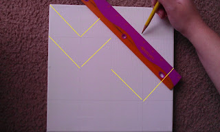 The Beauty DIYer : DIY Chevron Painting