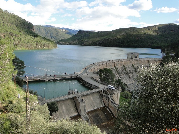 MIL Y UNA HISTORIAS : Pantano de El Tranco - Jaén