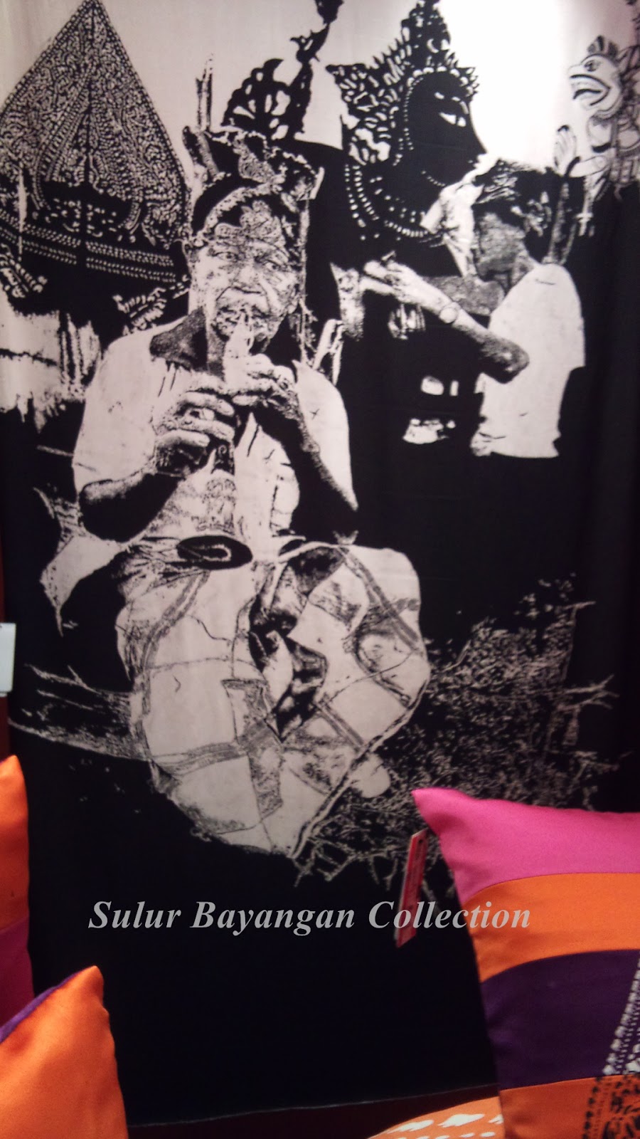 Sulur Bayangan Collection: Imej Persembahan Wayang Kulit