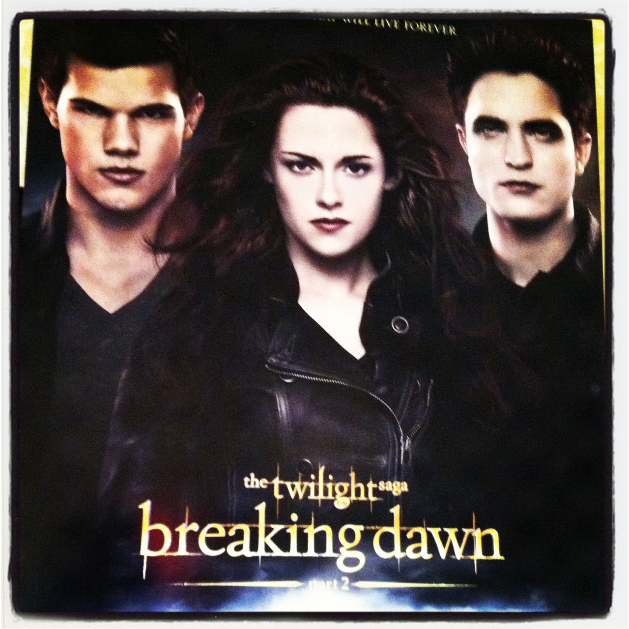 Twilight, Breaking Dawn, Part 2 Giveaway - Female METRO