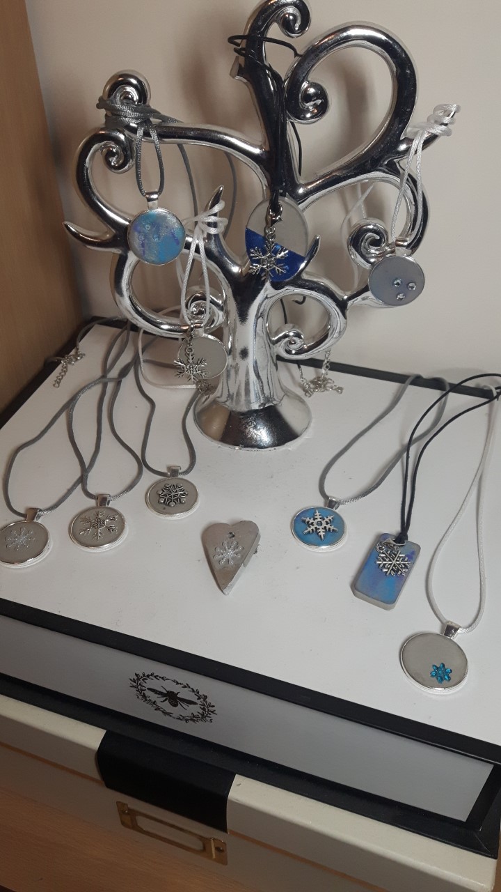 Barnsley Crafter: Introducing Terri Gifford to The Craftascope Design Team