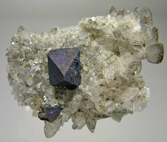 Mundo Mineral: Bornita