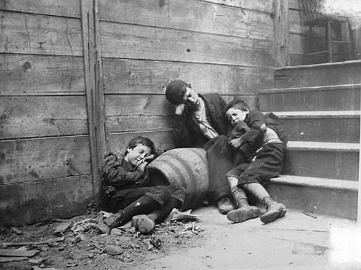 Let´s practise English: Jacob Riis and Lewis Hine