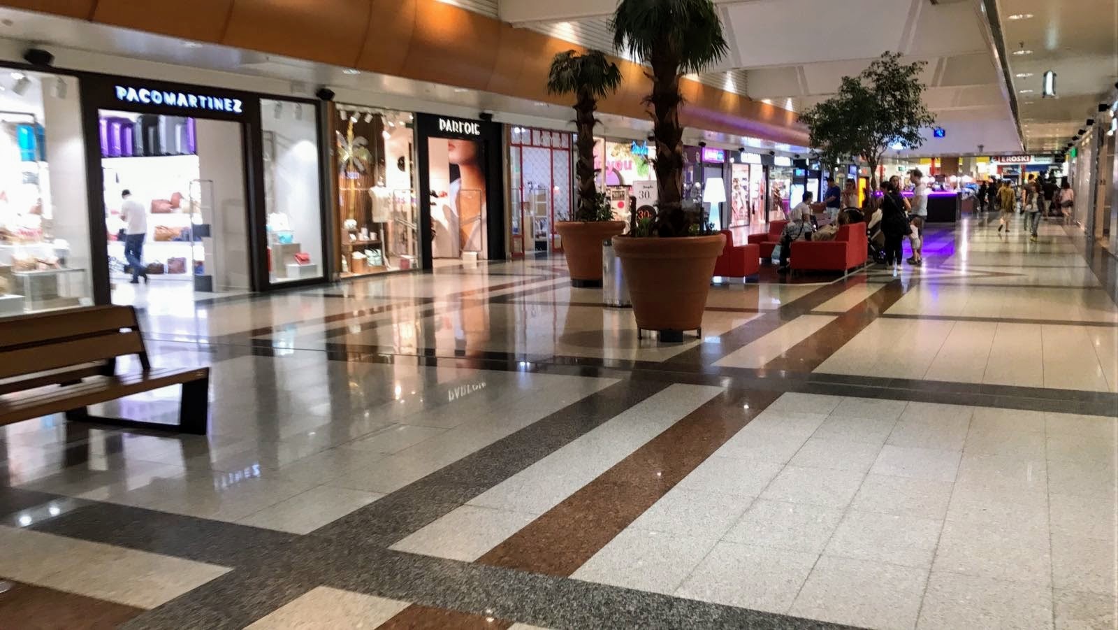 Max Center recibe permiso de obras para reformar el interior y el ...