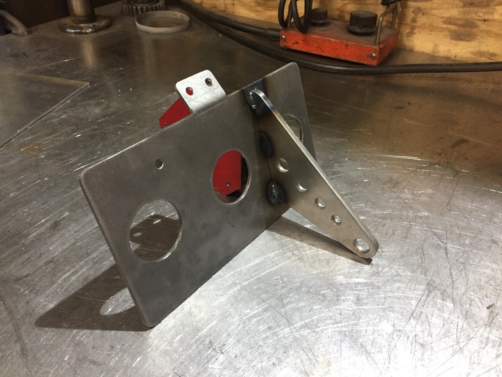 Frantic Metal Engineering: 4月 2017