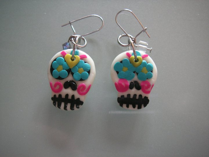 Craft Nouveau: Fimo skull earrings