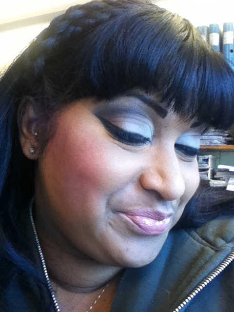 Mizz Made Up: Makeup look for the day....Natural....cheeky look......