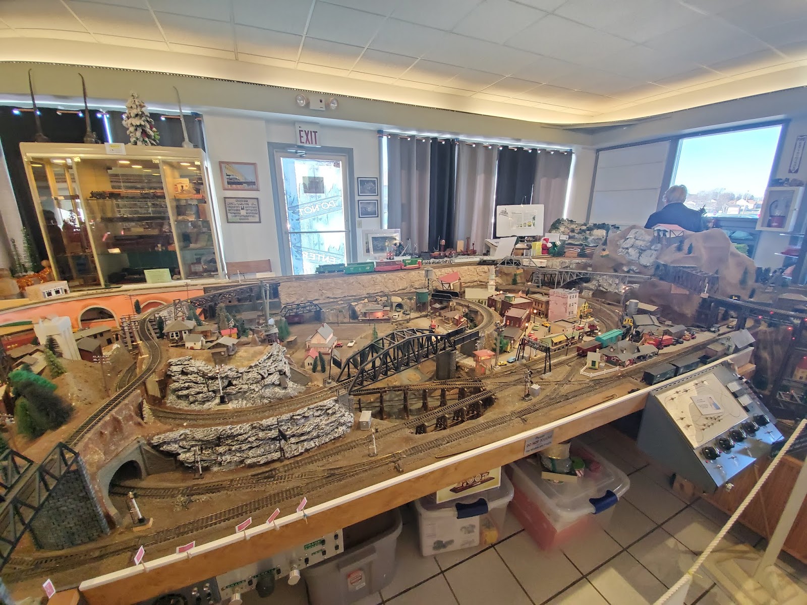 Play St. Louis: Iron Spike Model Train Museum, Washington