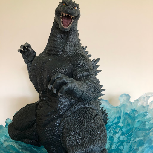 Godzilla 1991 Deluxe PVC Figure from DIAMOND SELECT TOYS Godzilla Gallery