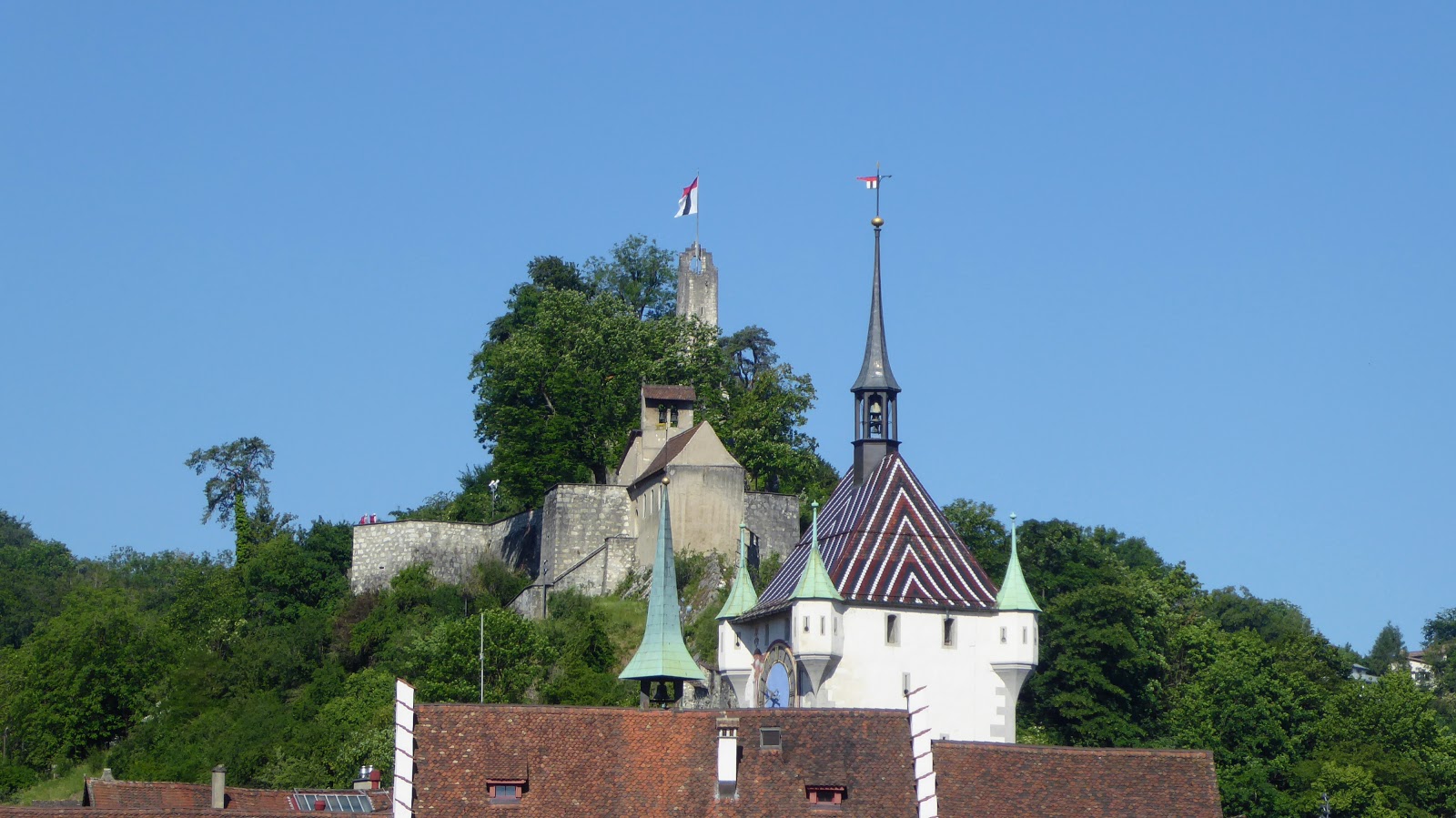 Lägern-Gratweg mit Abstecher zur Walhalla-Höhle (Baden – Dielsdorf ...